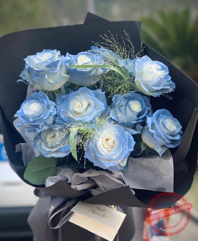 Large Blue Rose Bouquet - Amazing Blue Roses Delivery is Available Now